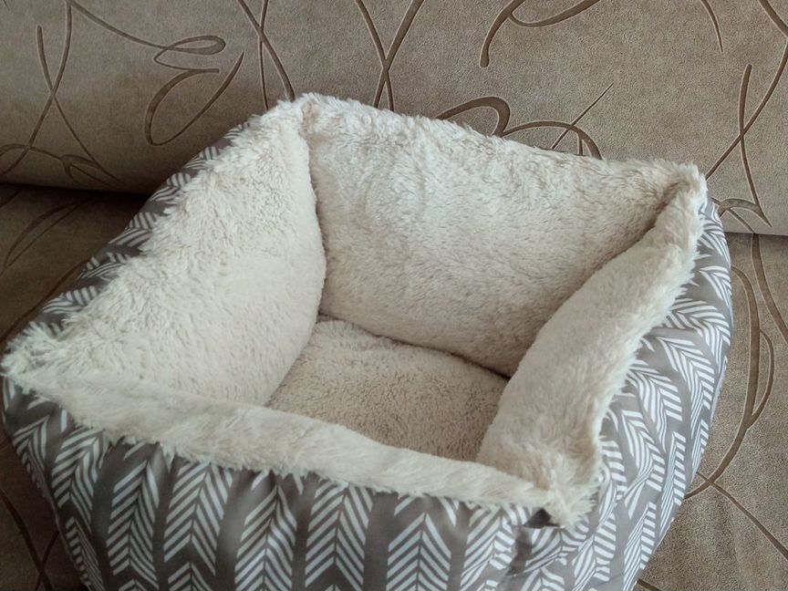 Лежанка для собак и кошек