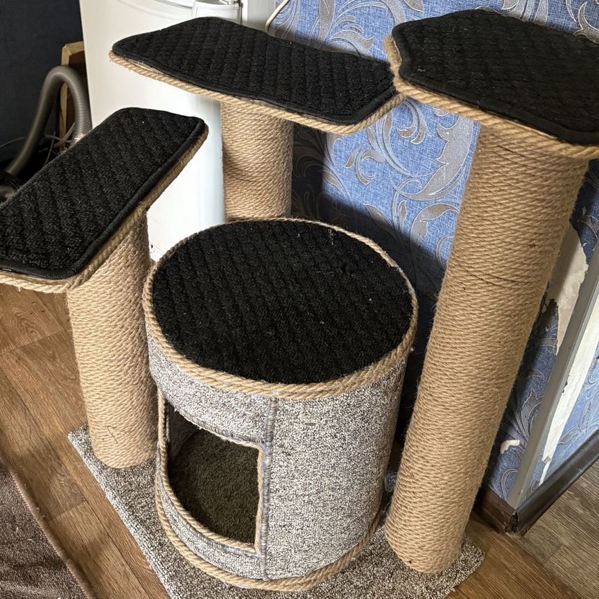 Когтеточка домик для кошки новый