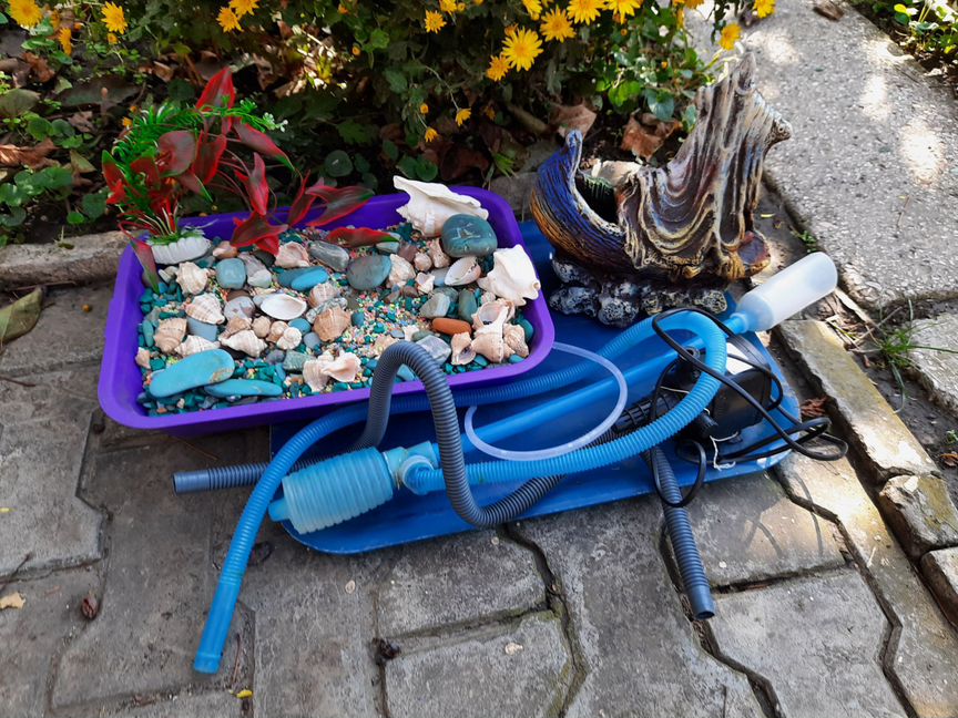 Помпа для аквариума,камни