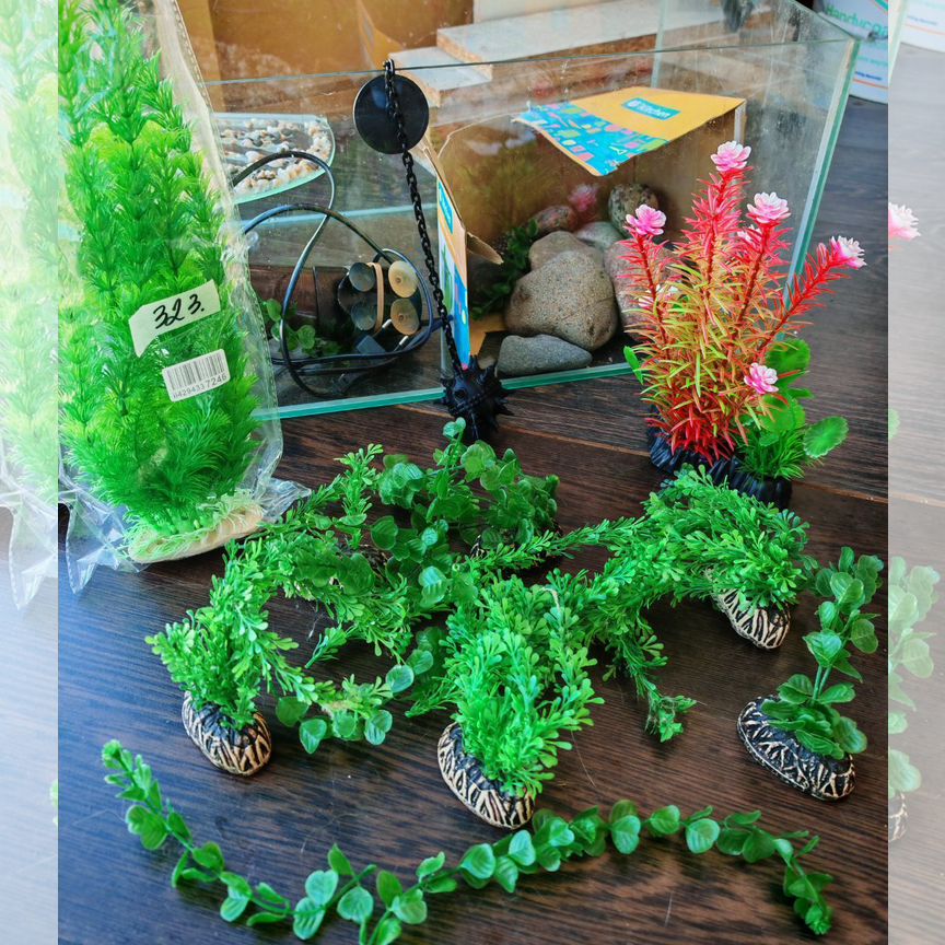 Аквариум с украшениями