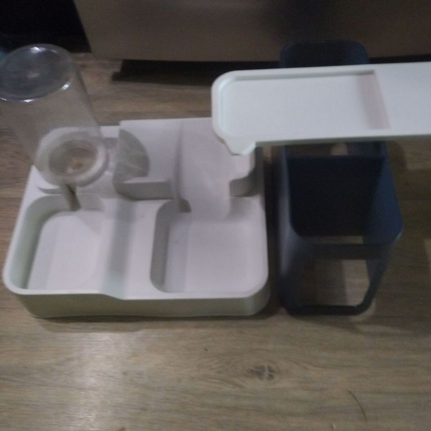 Кормушка для кошек