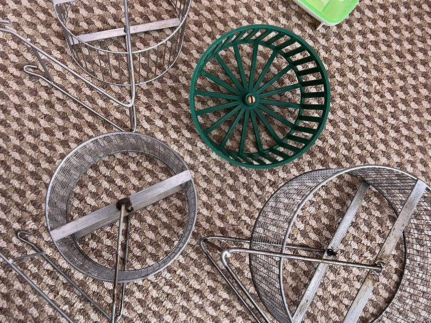 Колеса, купалки, домик, миска для хомяка