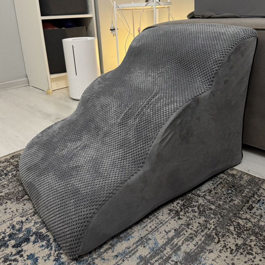 Лесенка для собак прикроватная серая