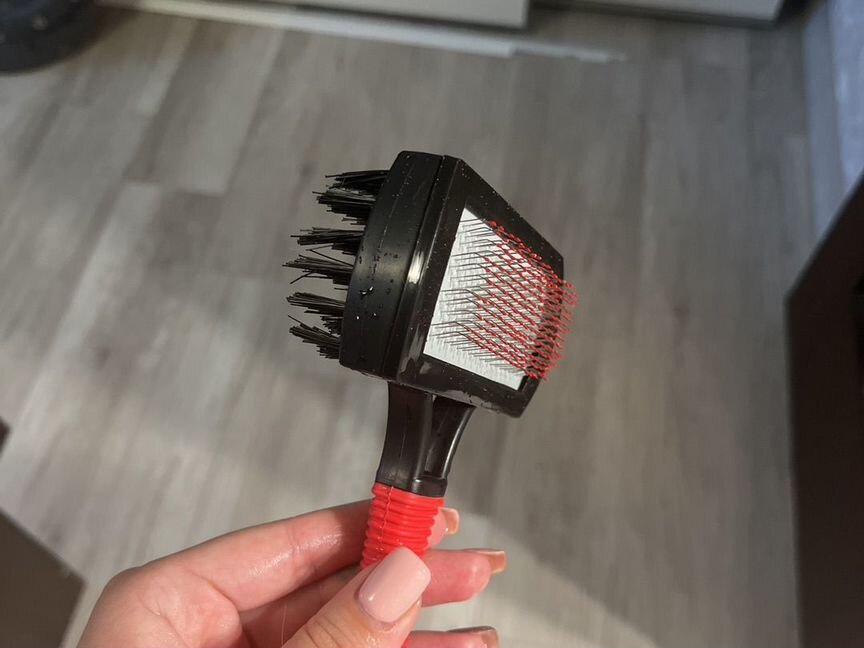 Щетка пуходерка доя собак