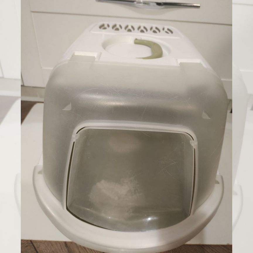 Закрытый лоток для кошек большой