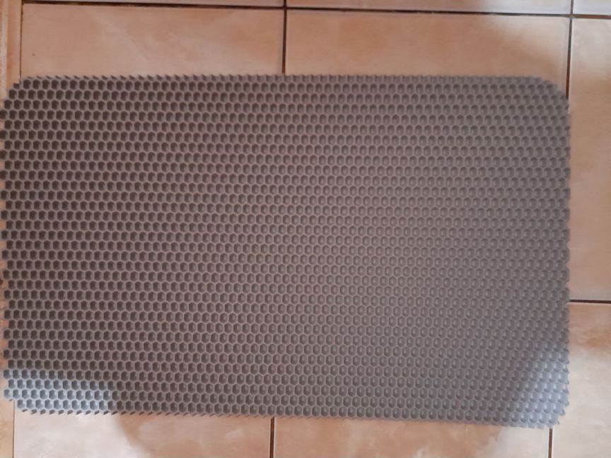 Коврик под миску лоток