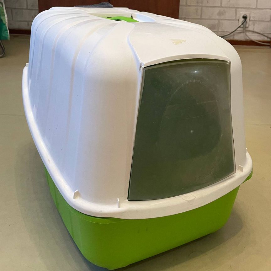 Закрытый лоток для кошек