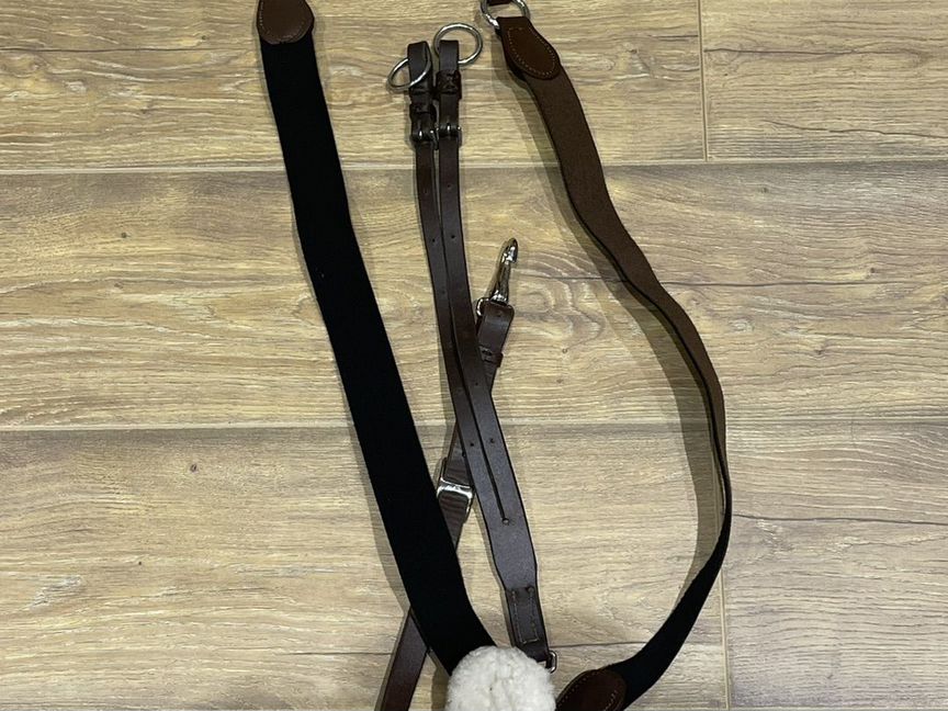 Подперсье с мартингалом