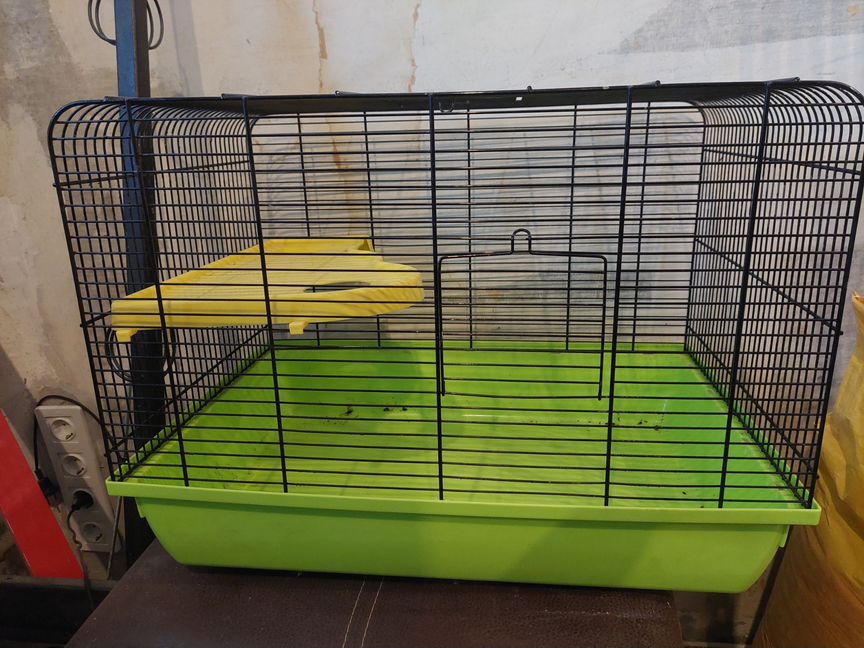 Клетка 58 x 38 x 43 см