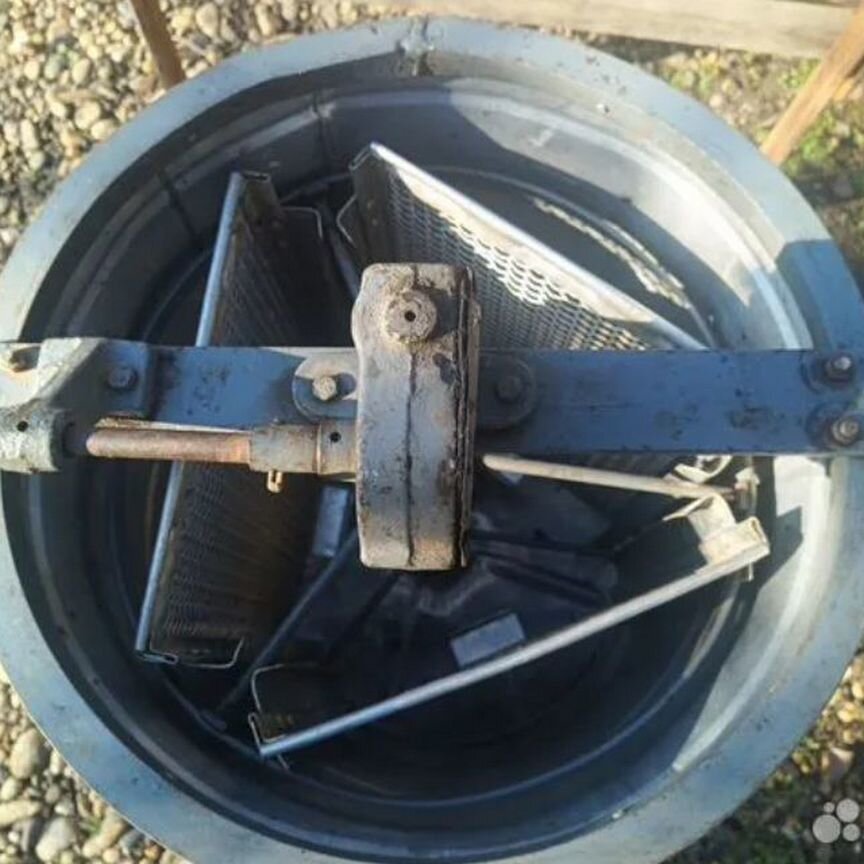 Медогонка СССР. 3х-рамочная