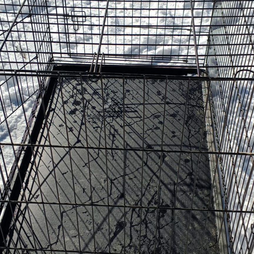 Продам большие складные клетки с поддоном