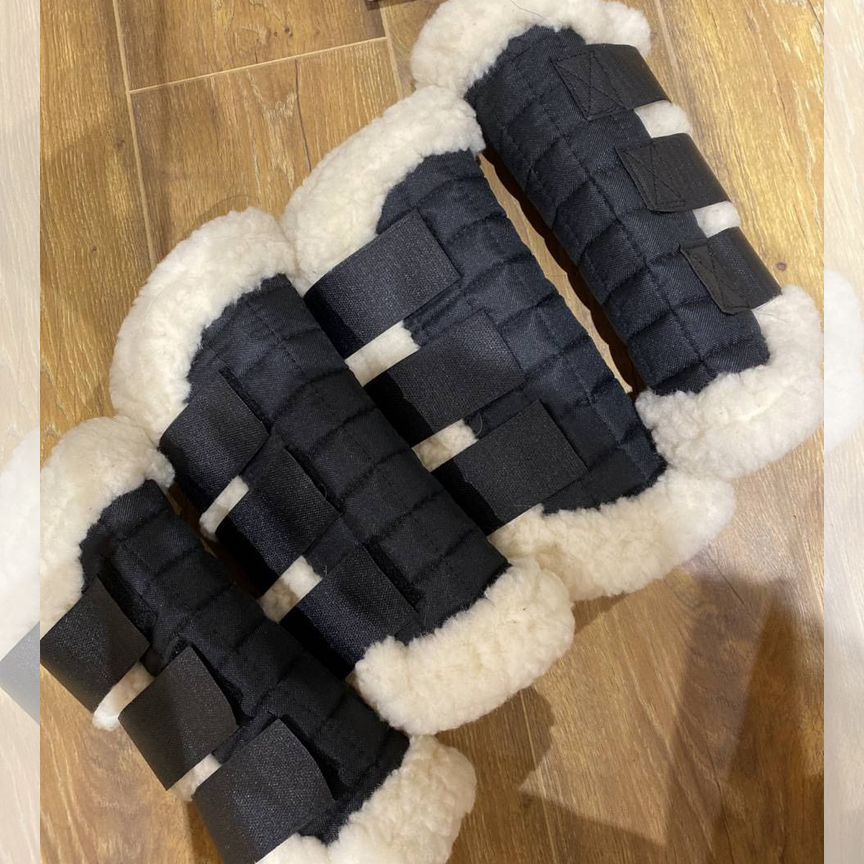 Ногавки для лошади