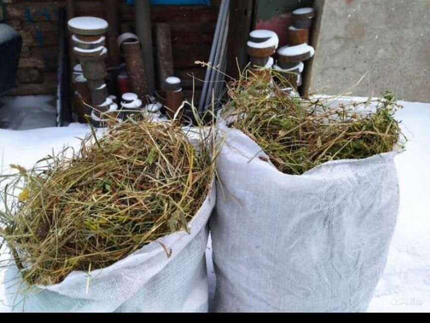 Продажа соломы в мешках