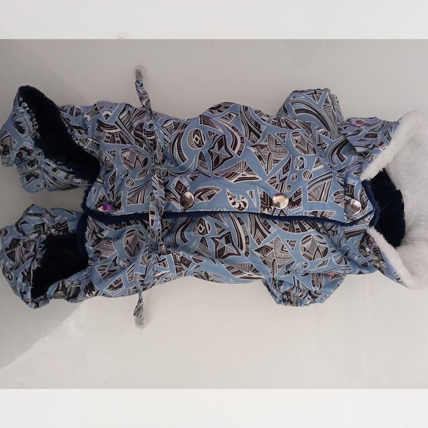 Комбинезон для маленькой собаки