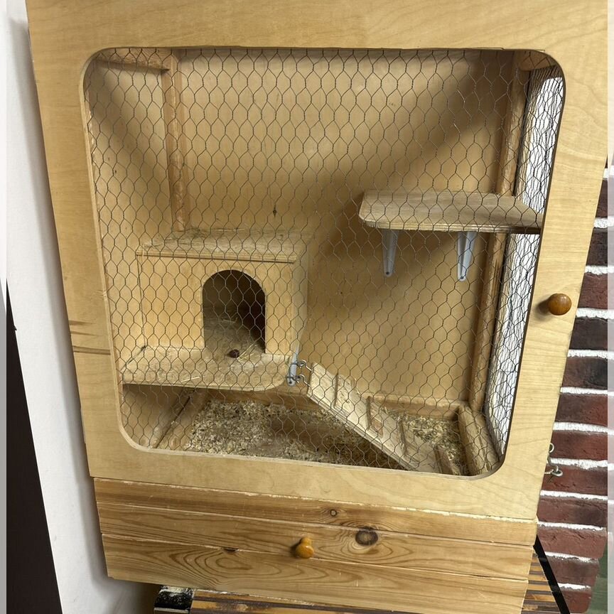 Клетка для грызунов деревянная