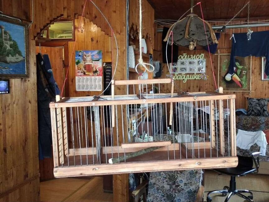 Западенка для птиц из дерева