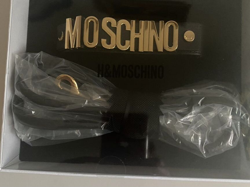 Ошейник и поводок для собак Moschino
