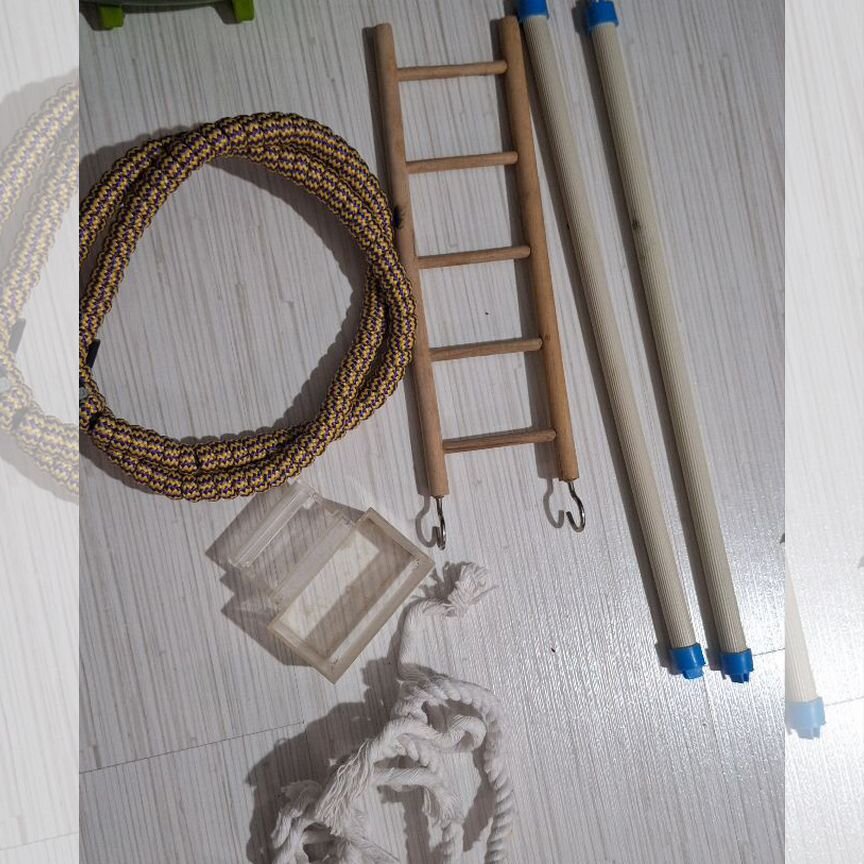 Кормушка для попугаев