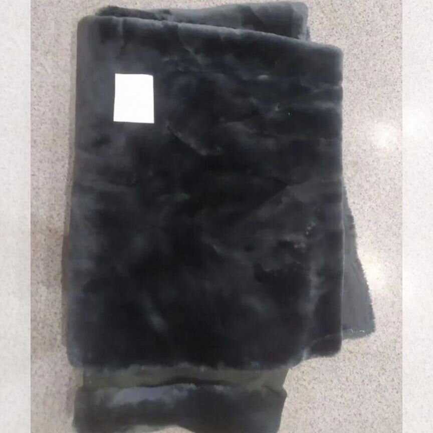 Отдам коврик(цигейка) в собачий приют