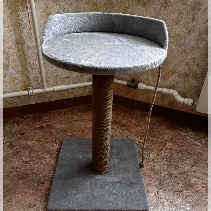 Когтеточка для кошек с лежанкой