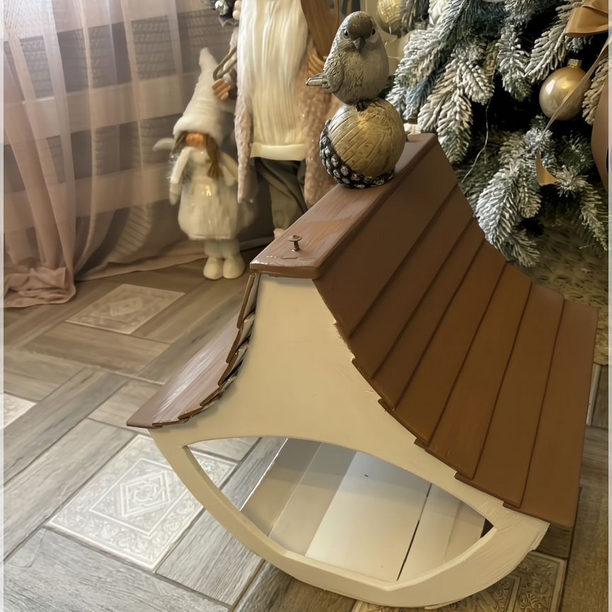 Кормушка для птиц