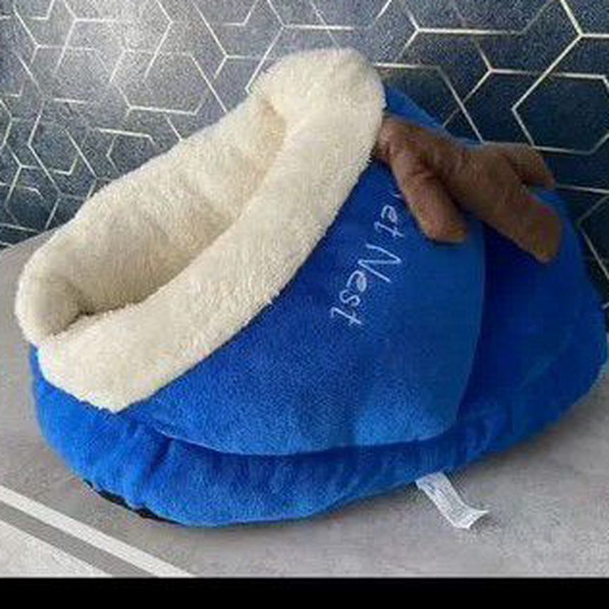 Лежанка для кошек