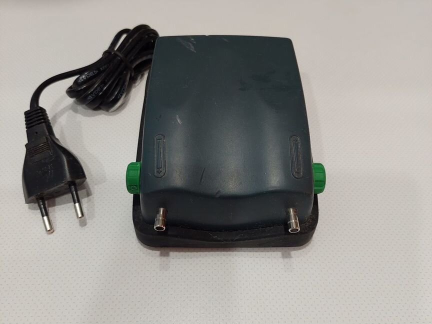 Компрессор аквариумный Tetratec AP 150 чёрный бу