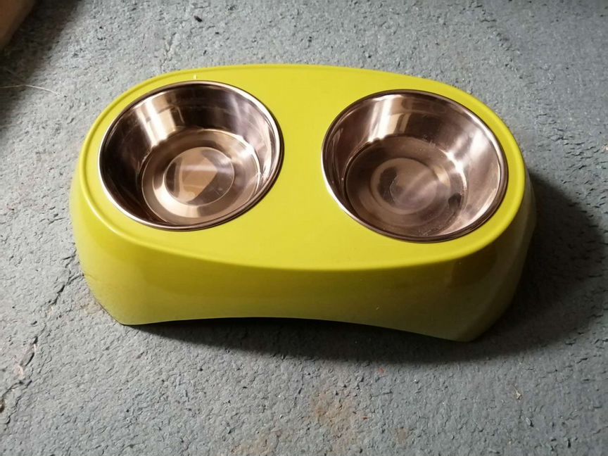 Кормушка для животных