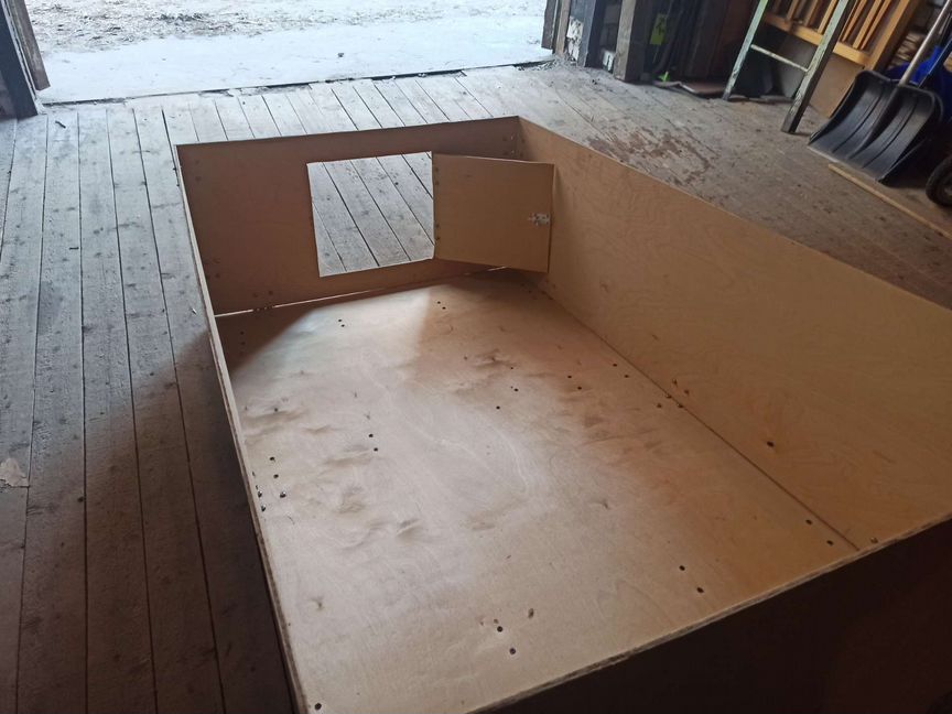 Короб/ ясли для щенков