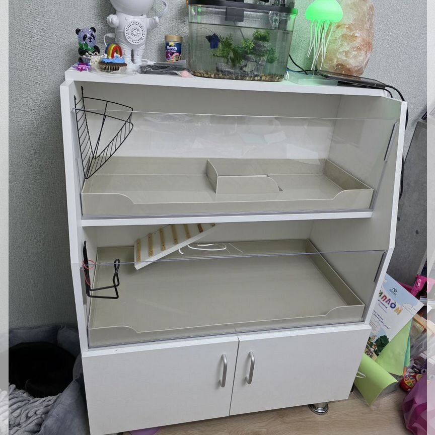 Стеллаж, клетка, вальер для грызунов