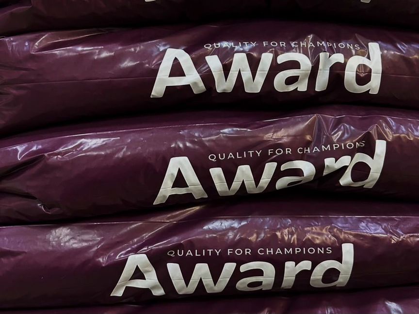 Корм Award для собак и кошек (альтернатива Монж)
