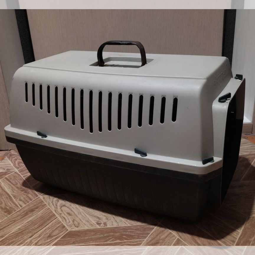 Переноска для собак и кошек