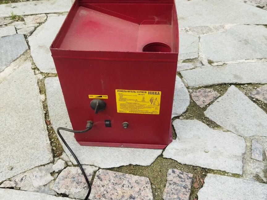 Дробилка, измельчитель кормов(пшеницы и д.р)