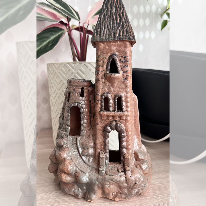 Замок для аквариума