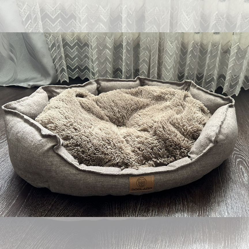 Лежанка для собак и кошек мелких и средних пород