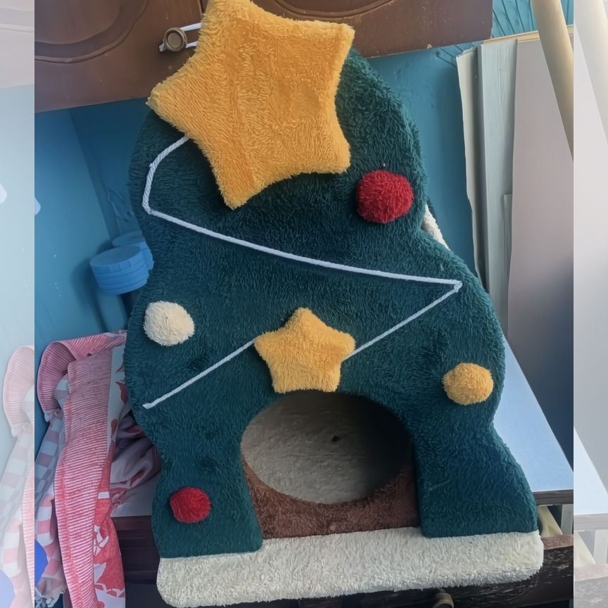 Домик для кошки с когтеточкой