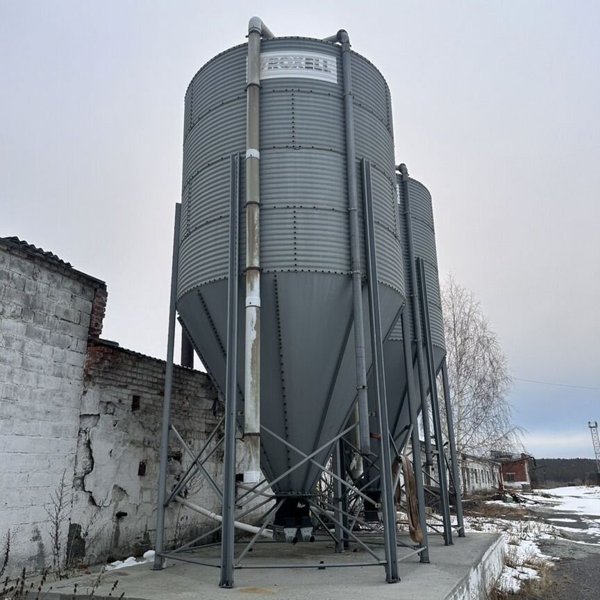 Хранилища и кормушки roxеll