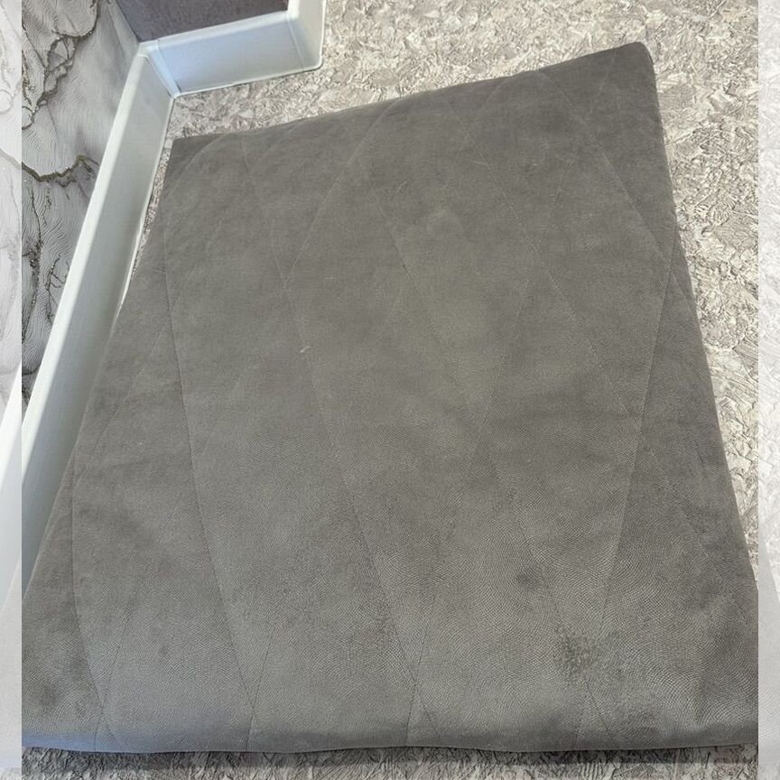 Лежанка для собак и кошек