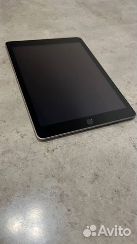 iPad 5 поколения 2017 32gb купить в Москве | Электроника | Авито