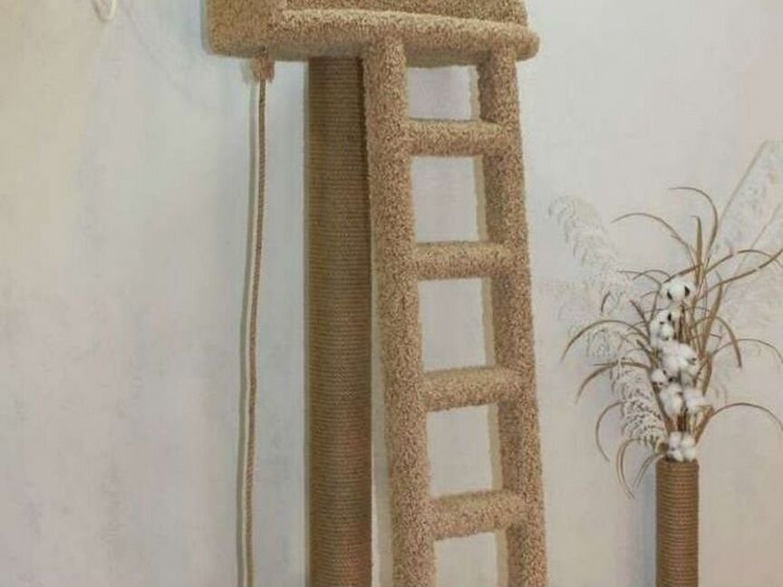 Когтеточка с лесенкой крепкая
