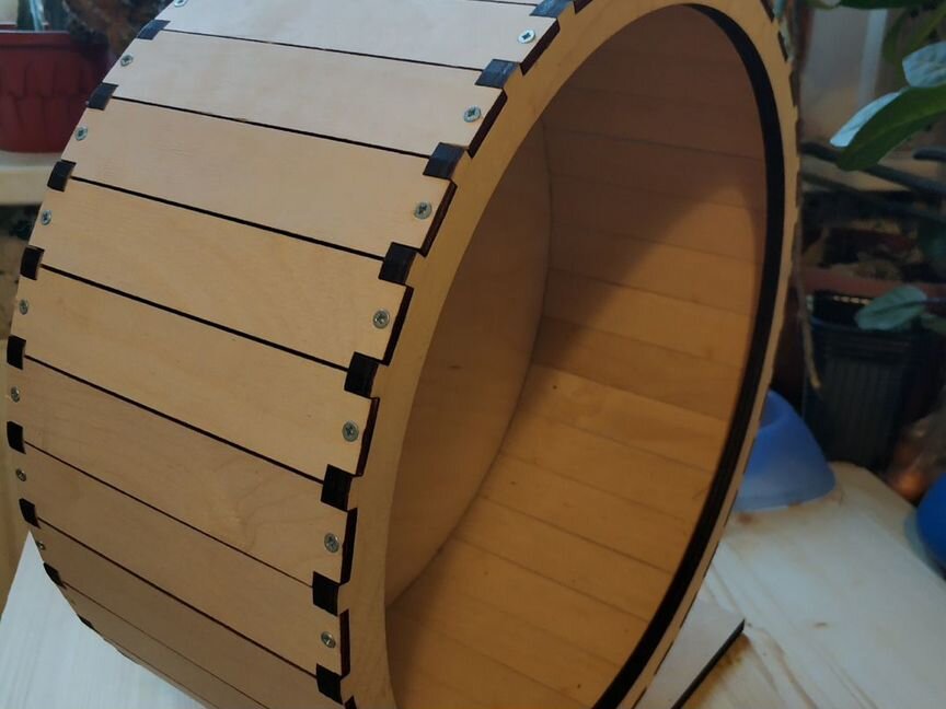 Колесо для грызунов деревянное