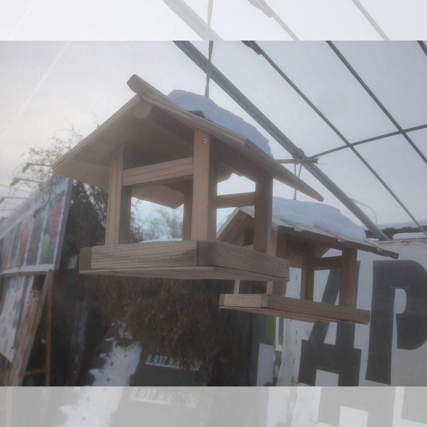 Скворечники для птиц, кормушки