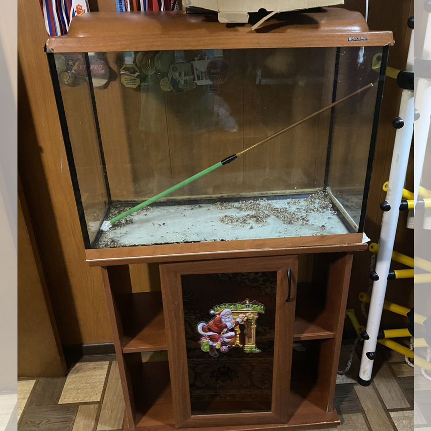 Аквариум с тумбой
