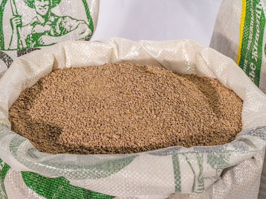 Корм для коз и птиц