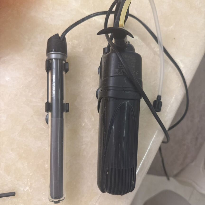 Фильтр и градустник для аквариума