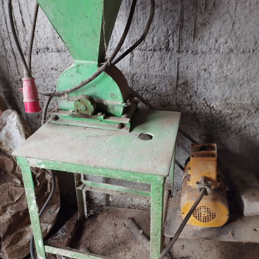 Мельница для зерна