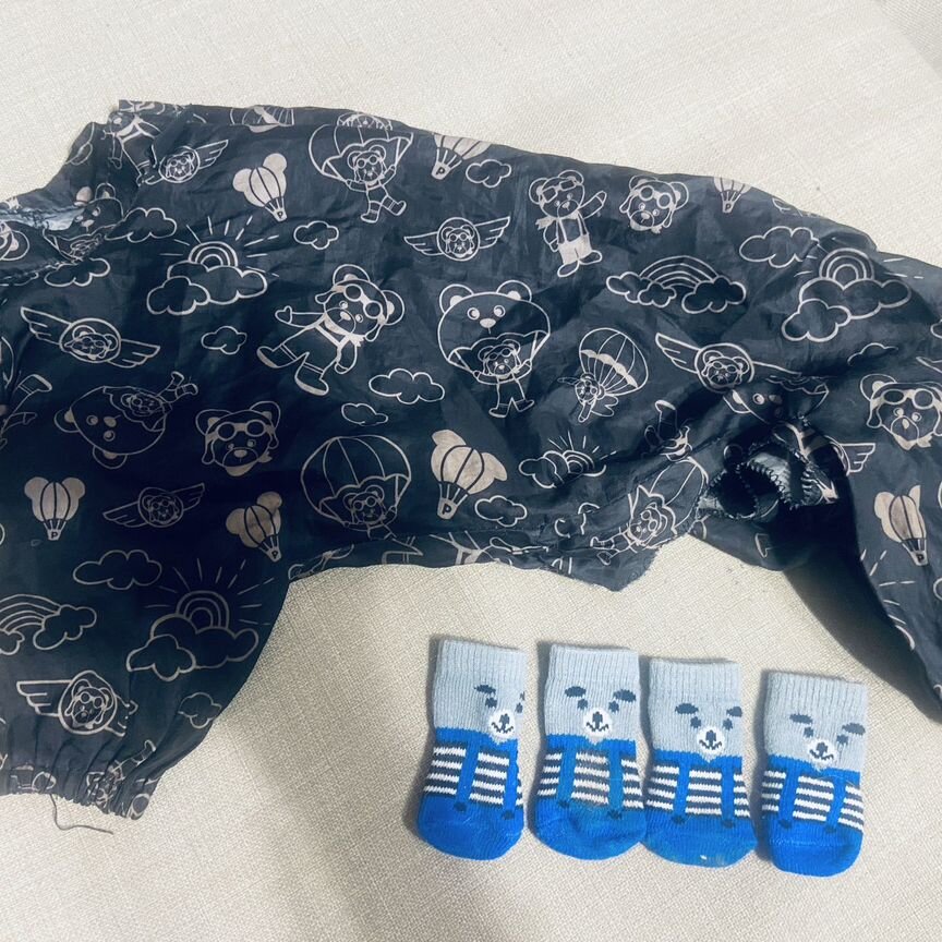 Комбинезон-дождевик для собаки (мопса)