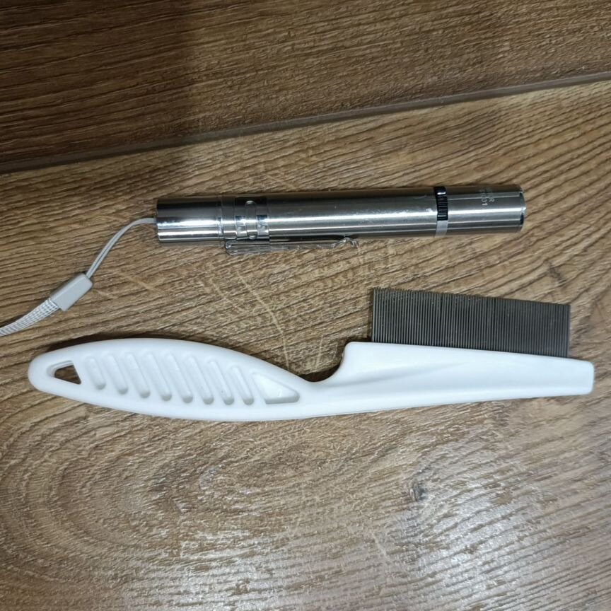 Расческа для кота и игрушка лазер