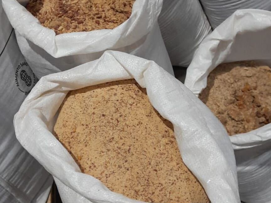 Корм из арахиса