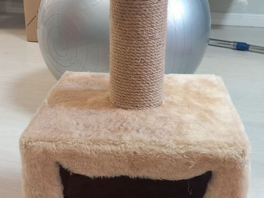 Домик когтеточка для большой кошки